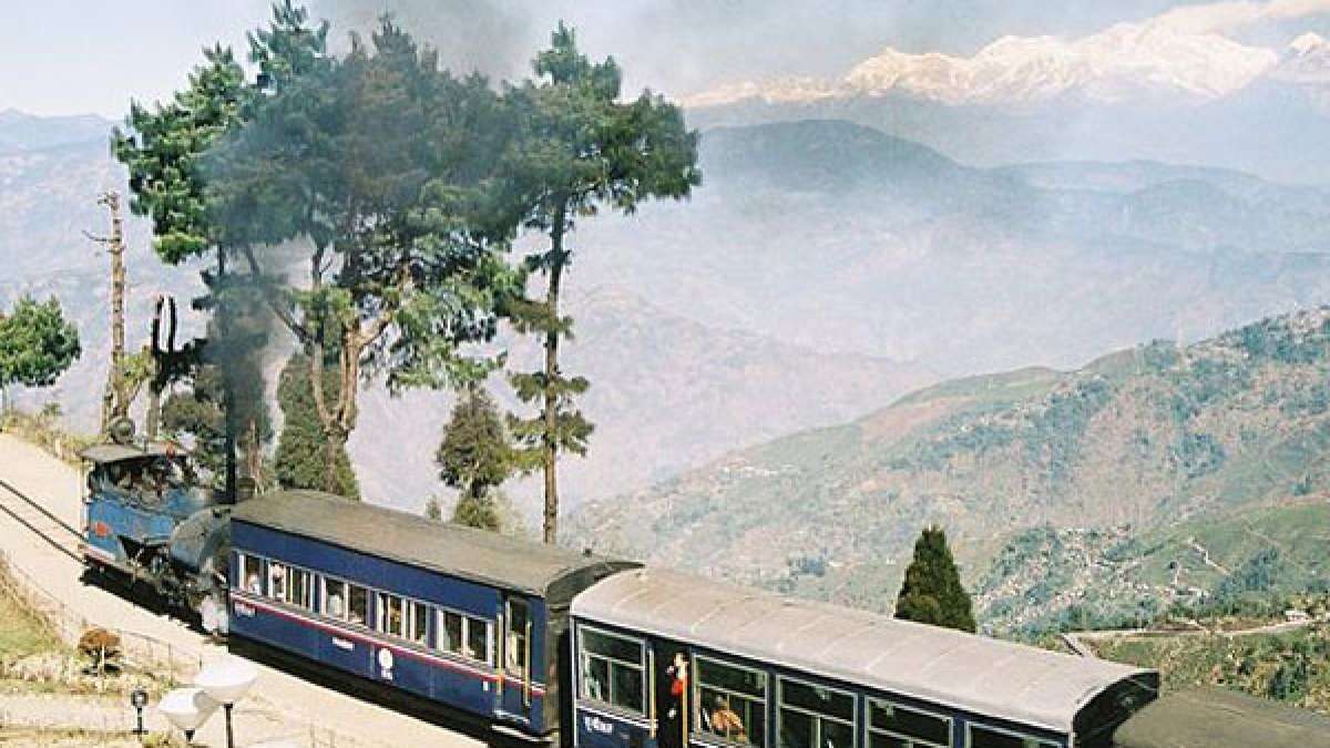 Amazing Train Journeys in India - Nativeplanet