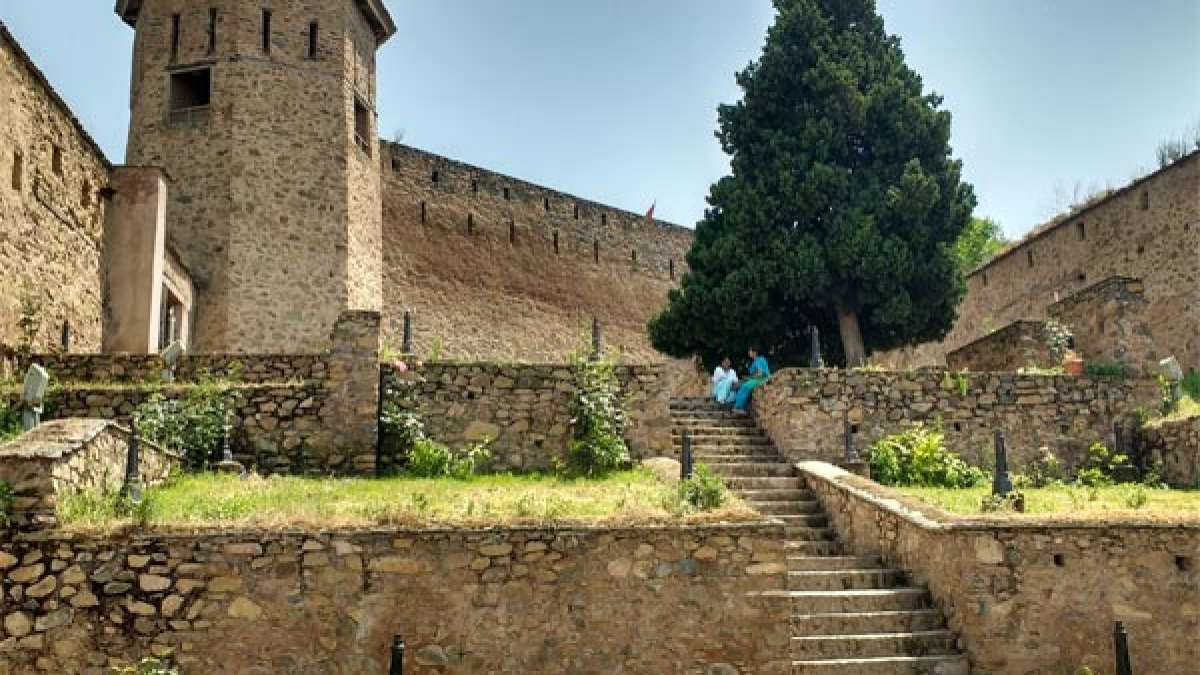Ancient Forts That Beautify The Incredible Landscape Of Jammu And ...