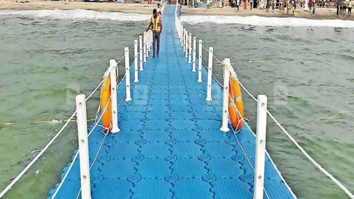 Kerala Tourism Department Sets Up Floating Bridge At Beypore Beach ...
