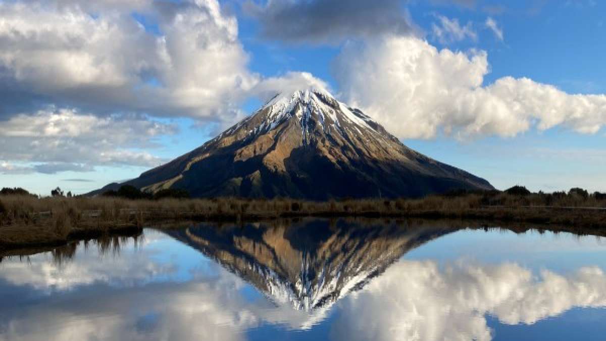 Mount Taranaki Locations Facts History New Zealand - Nativeplanet