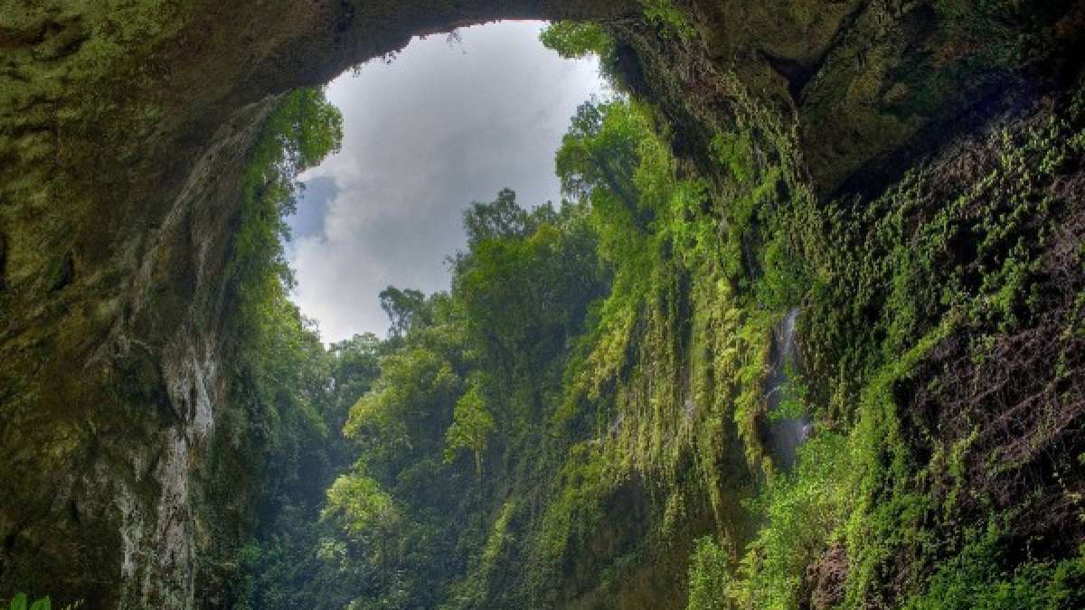 Seram Island Location Facts History When To Visit How To Reach ...