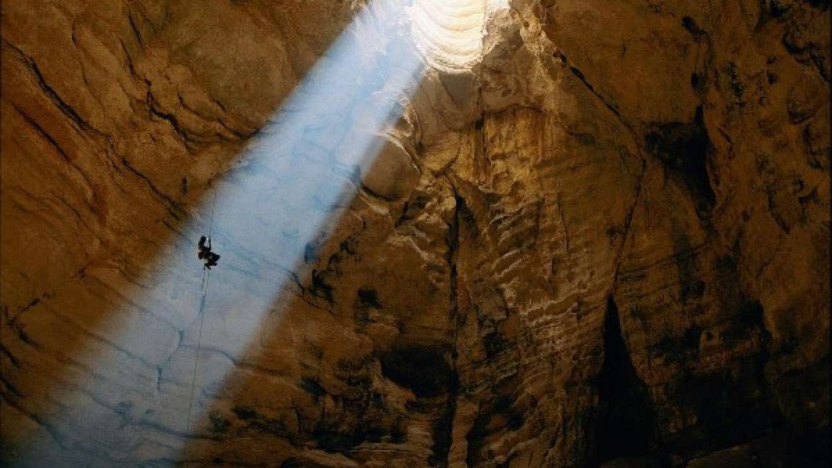 Majlis Al Jinn Cave, Oman, Location, History, Information and Important ...