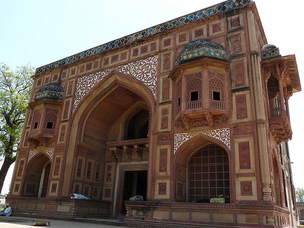 Travel to 8 Lesser Known Monuments in India - Nativeplanet
