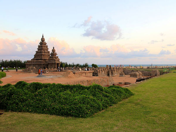 Scenic Beach Facing Temples in South India - Nativeplanet