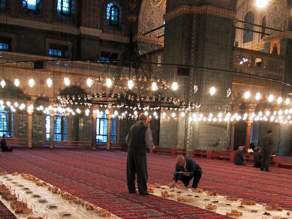 Holy Month Of Ramzan – Eat, Pray and Love - Nativeplanet