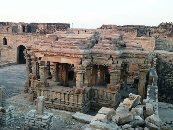 Experiencing the Magic of Bateshwar Temples in Morena - Nativeplanet