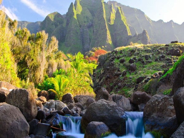 Kauai Location Facts History When to visit How to reach Hawaii USA ...