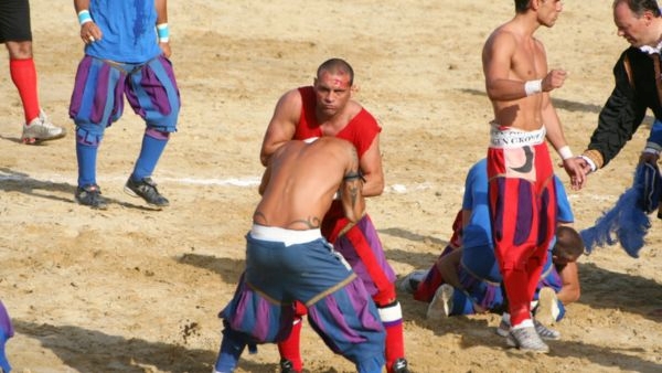 Calcio Storico: Italy's Oldest Football Game Which Looks More Like ...