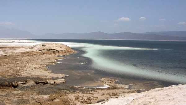 Djibouti's Prized Natural Attraction: Extraordinary Saltwater Lake ...