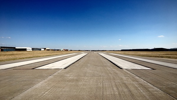 IGI Airport Delhi To Soon Start India’s First Elevated Cross Taxiway ...