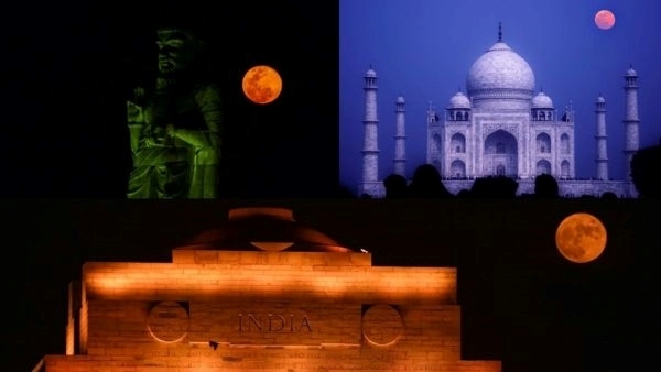 Capturing the Super Moon: Best Spots in India and Essential Gadgets for ...
