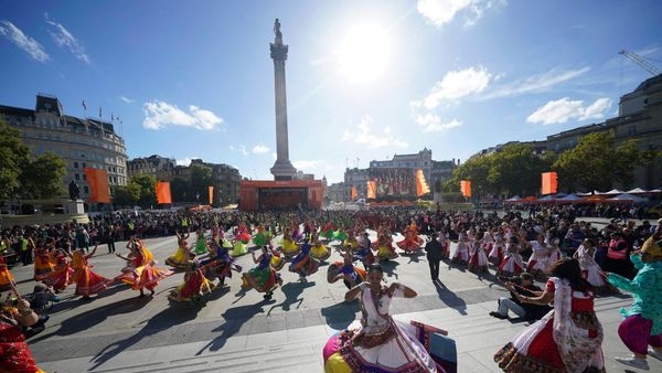 Celebrating Diwali in London: The Spirit of Indian Festival in British ...