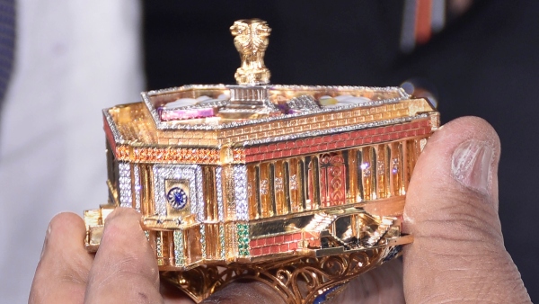 Gujarat: Which are the actual Shopper’s Paradise in Surat? Take a look ...