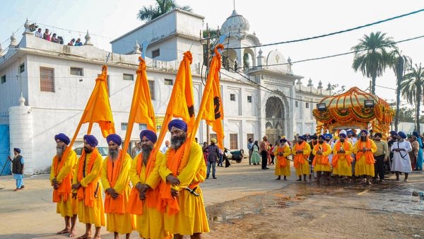 Immerse in the Vibrant Sikh Festival: Gurpurab in India! - Nativeplanet