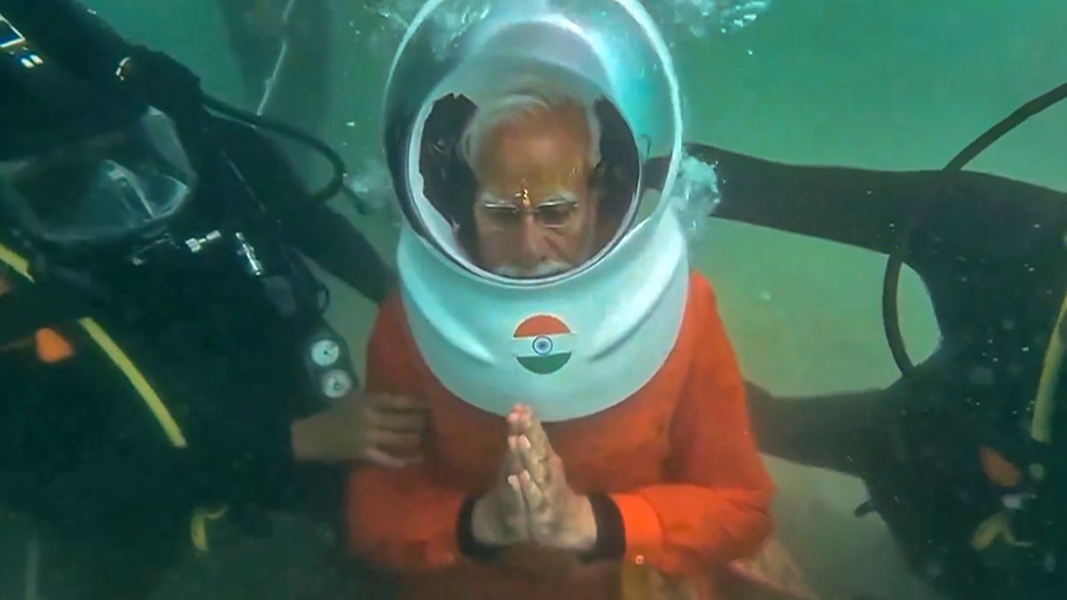 Prime Minister Modi's Scuba Dive In Ancient Dwarka: A Spiritual Quest ...