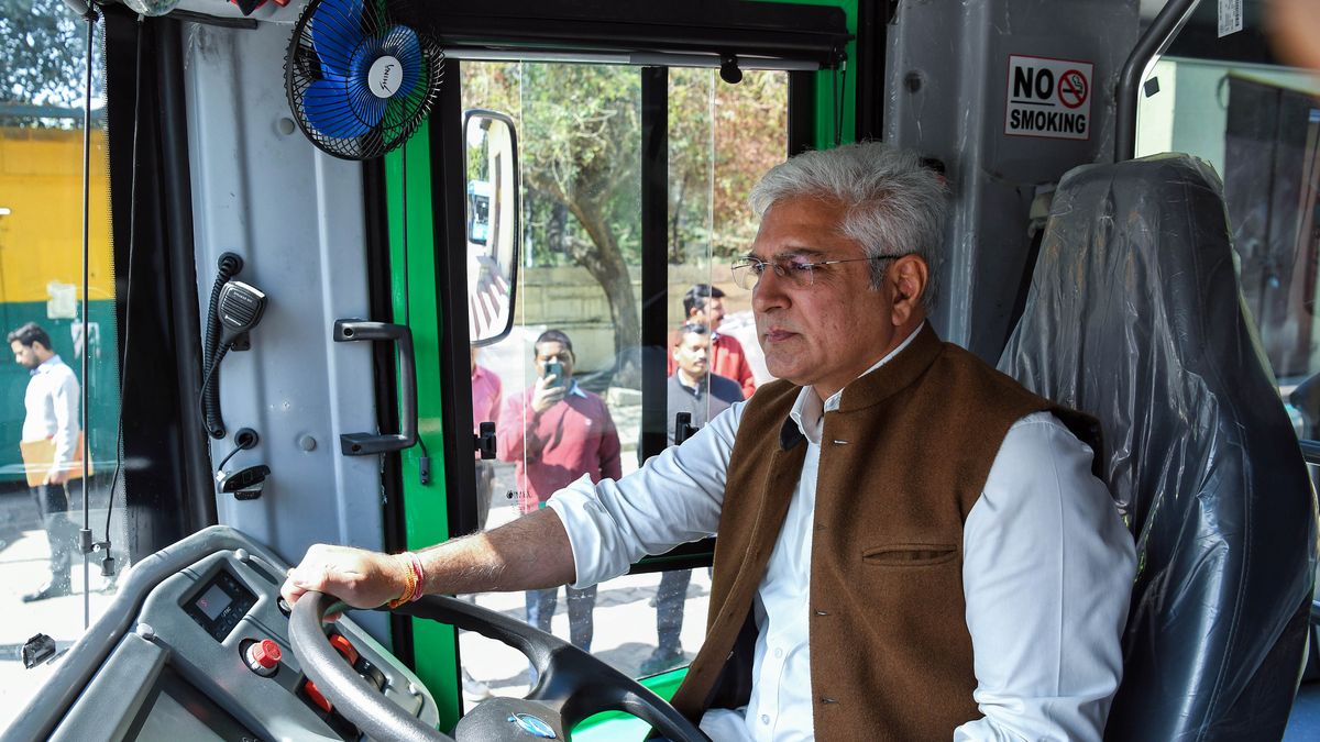 Delhi's Mohalla Bus Service Trial Kicks Off For Enhanced Local ...