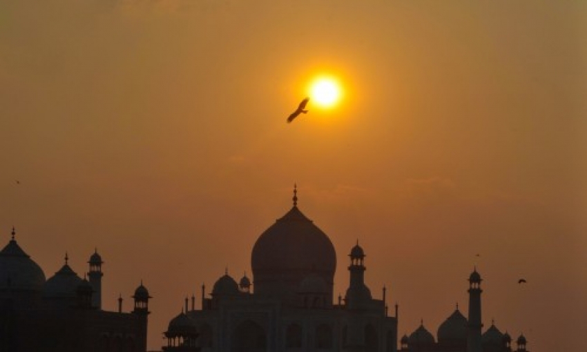 The beauty of the Taj Mahal During Sunset and Sunrise- Nativeplanet