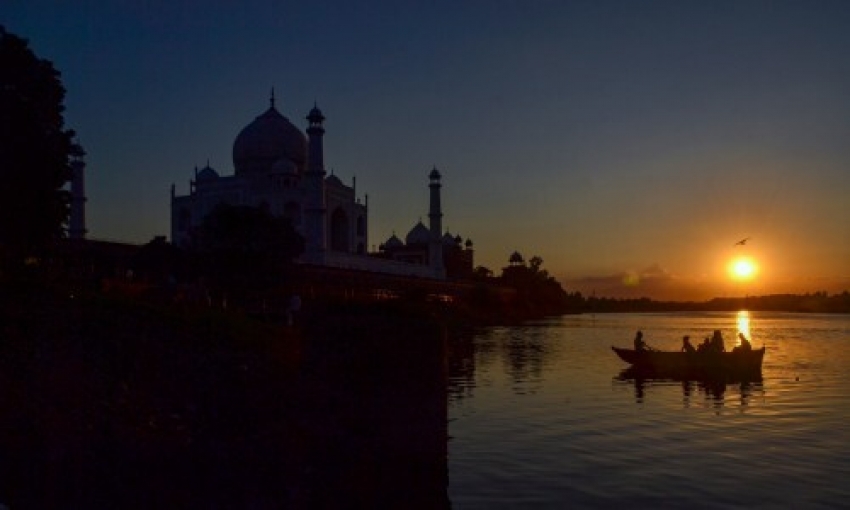 The beauty of the Taj Mahal During Sunset and Sunrise- Nativeplanet