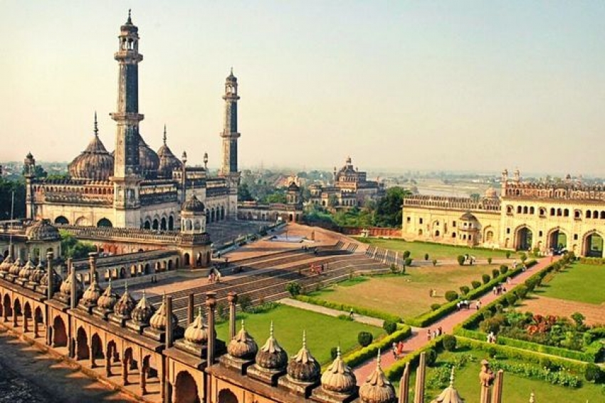Why Should You Visit Lucknow? Explore the Architectural Marvels.