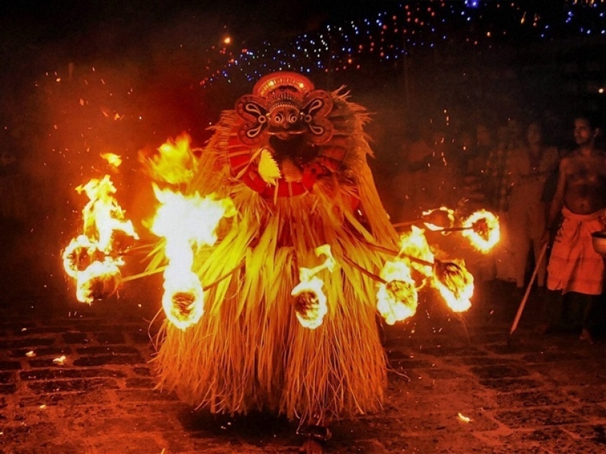 Theyyam: The Divine Dance of Kerala - Nativeplanet