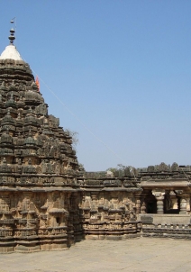Gajendragad (Historical Shivaji Fort on Hill and Kalakaleshwara temple ...