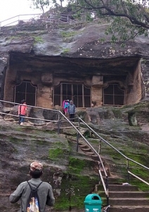 Bee Falls - Pachmarhi | Bee Falls Photos, Sightseeing -NativePlanet