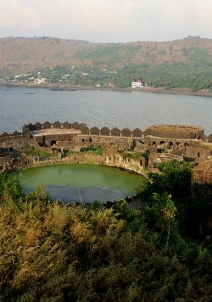 Places to Visit in Murud Janjira: Tourist Places in Murud Janjira ...