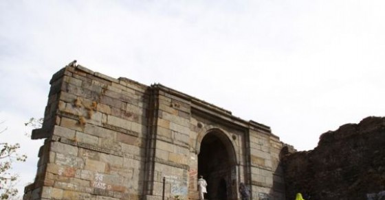 Gate Of The Fort Walls Photos-NativePlanet