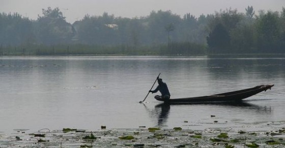 Nagin Lake - Srinagar | Nagin Lake Photos, Sightseeing -NativePlanet