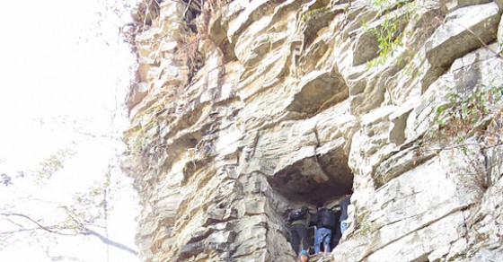 Lamsial Puk - Champhai | Lamsial Puk Photos, Sightseeing -NativePlanet