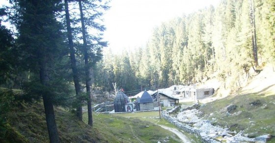 Khara Pathar - Jubbal | Khara Pathar Photos, Sightseeing -NativePlanet