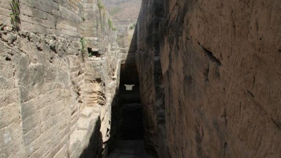 Adi-Kadi Vav & Navghan Kuwo - Junagadh | Adi-Kadi Vav & Navghan Kuwo ...