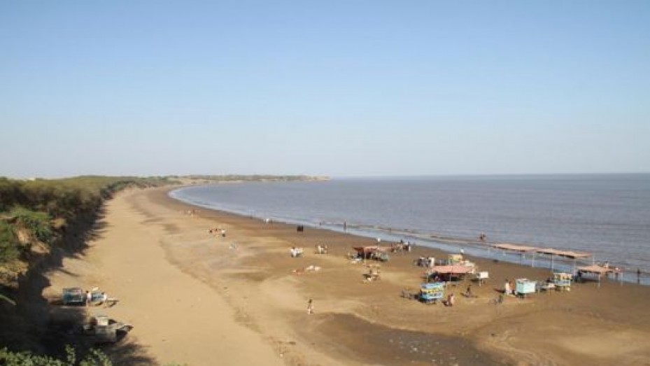 Mahuva Beach - Bhavnagar | Mahuva Beach Photos, Sightseeing -NativePlanet
