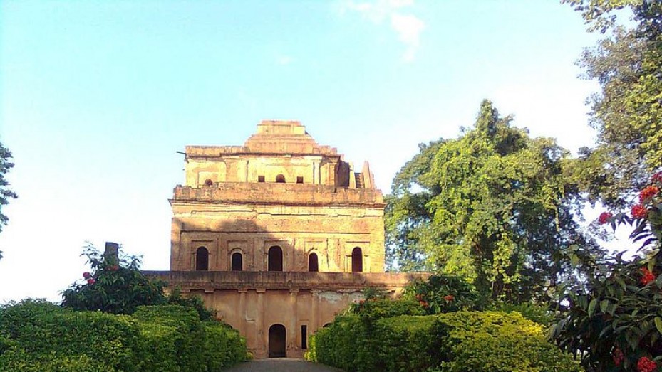 Kareng Ghar - Sibsagar | Kareng Ghar Photos, Sightseeing -NativePlanet