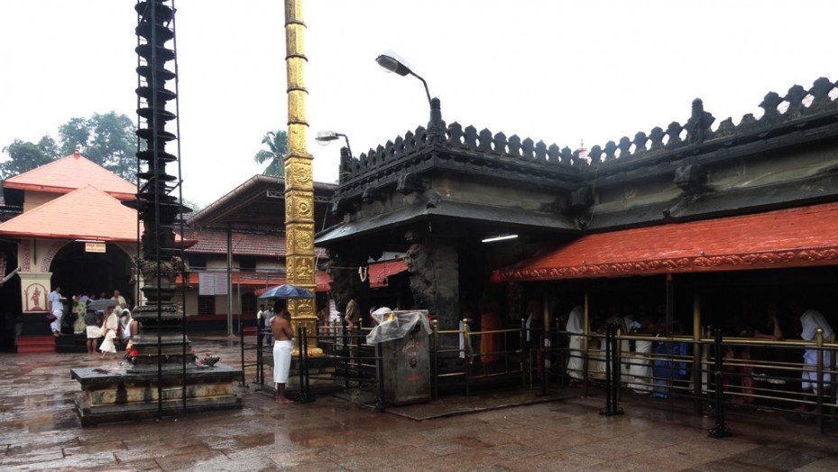 Mookambika Temple - Kollur | Mookambika Temple Photos, Sightseeing ...