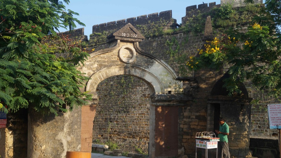 Diu Forts - Diu | Diu Forts Photos, Sightseeing -NativePlanet