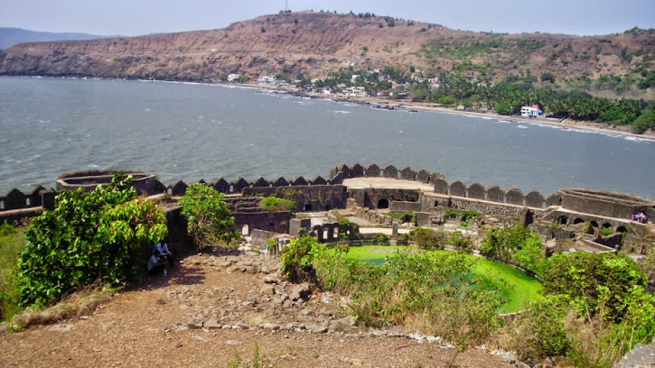 Places to Visit in Murud Janjira: Tourist Places in Murud Janjira ...