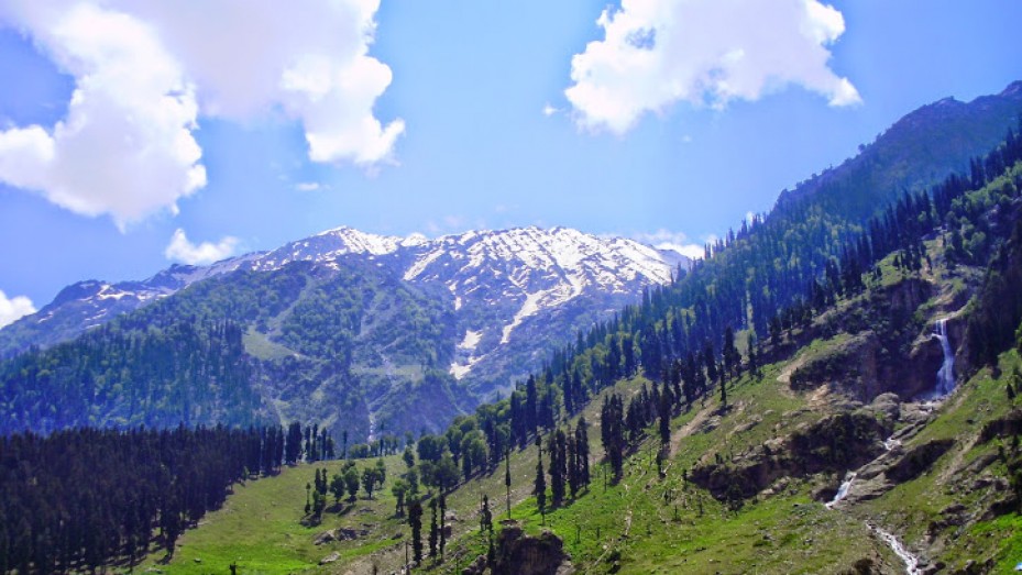 Betaab Valley - Pahalgam | Betaab Valley Photos, Sightseeing -NativePlanet