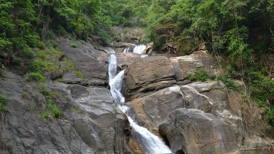 Meenmutty Falls - Kalpetta | Meenmutty Falls Photos, Sightseeing ...