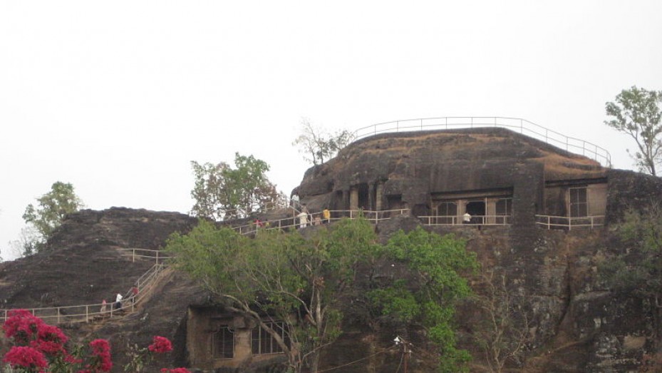 Harper's Cave - Pachmarhi | Harper's Cave Photos, Sightseeing -NativePlanet