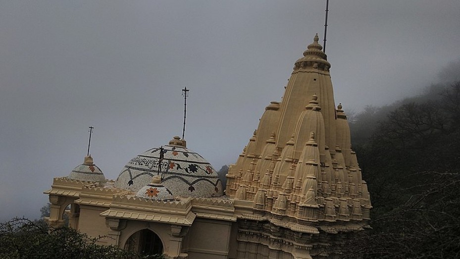 Girnar Photos, Pictures of Famous Tourist Places and Attractions ...