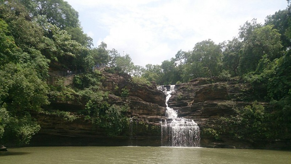 Pandav Caves And Falls - Panna | Pandav Caves And Falls Photos ...