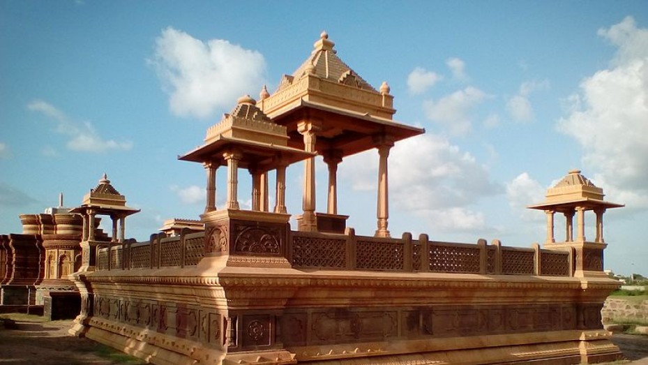 Places to Visit in Bhuj: Tourist Places in Bhuj, Bhuj Tourism, Best ...