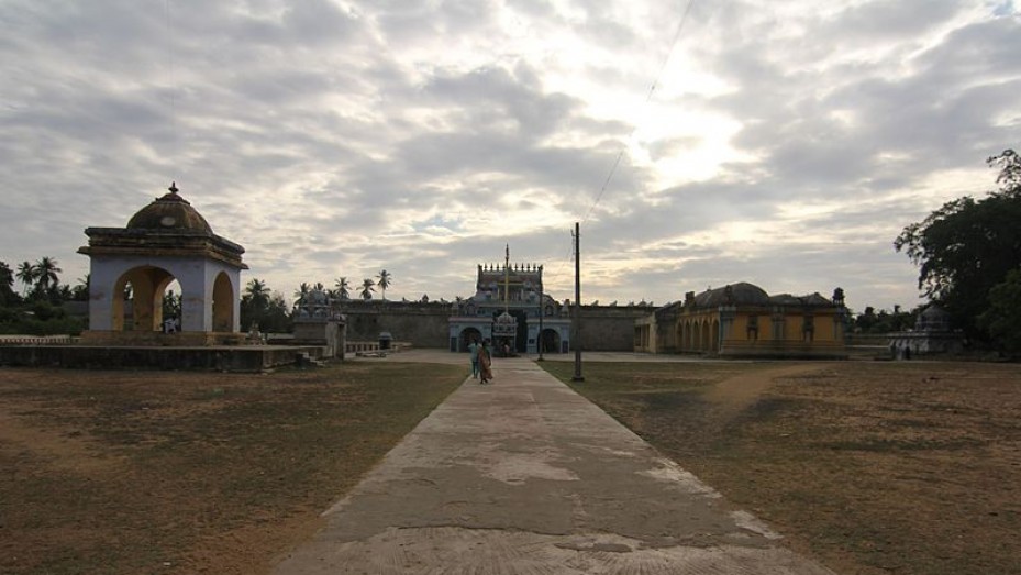 Dakshinamoorthy Temple - Mayiladuthurai | Dakshinamoorthy Temple Photos ...