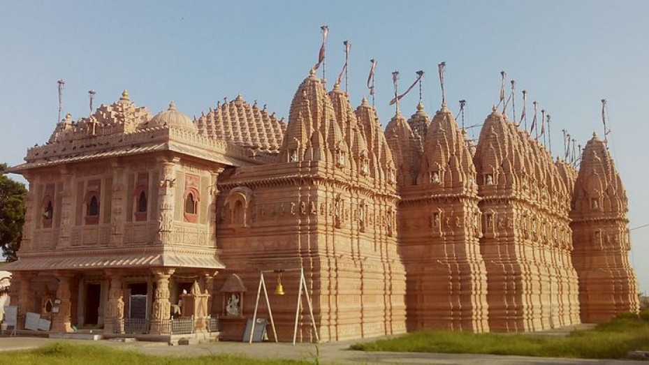 The Bhadreshwar Temple - Gandhidham | The Bhadreshwar Temple Photos ...