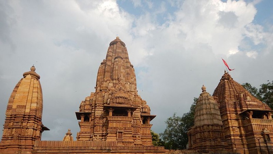 Matangeshwar Temple - Khajuraho | Matangeshwar Temple Photos ...