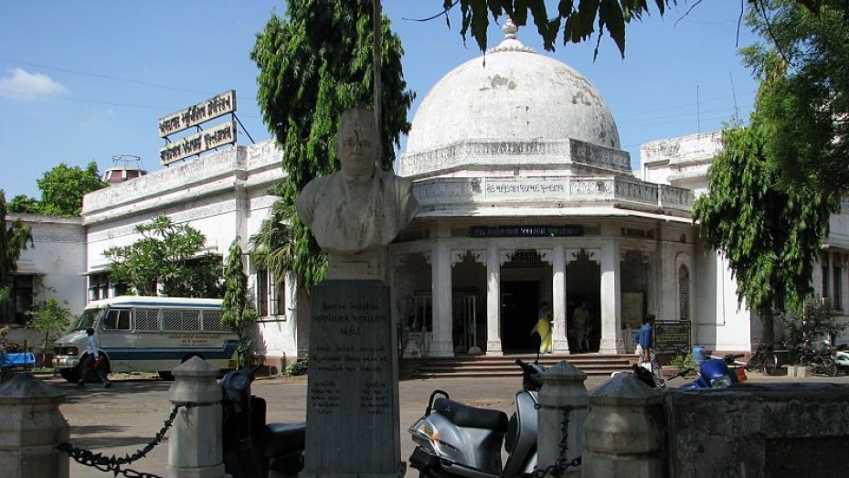 Lang Library - Rajkot | Lang Library Photos, Sightseeing -NativePlanet