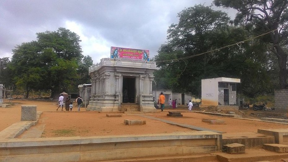 Halu Rameshwara Temple - Chitradurga | Halu Rameshwara Temple Photos ...
