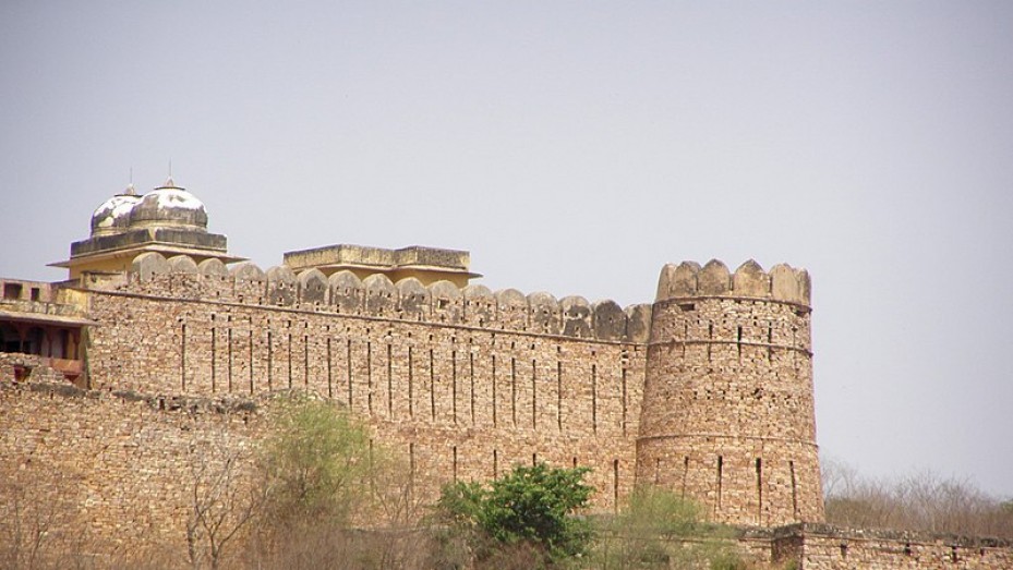 Ramathra Fort - Karauli | Ramathra Fort Photos, Sightseeing -NativePlanet