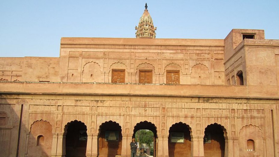 Nabhi Kamal - Kurukshetra | Nabhi Kamal Photos, Sightseeing -NativePlanet